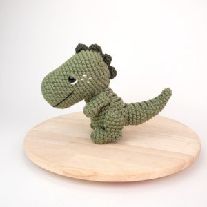 PATTERN: Viktor the Velociraptor - Crochet Raptor Pattern - Amigurumi ...