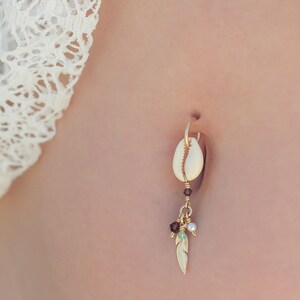 Cowrie Shell Belly Button Piercing, Feather Pendant & Pearl Bead Belly ...
