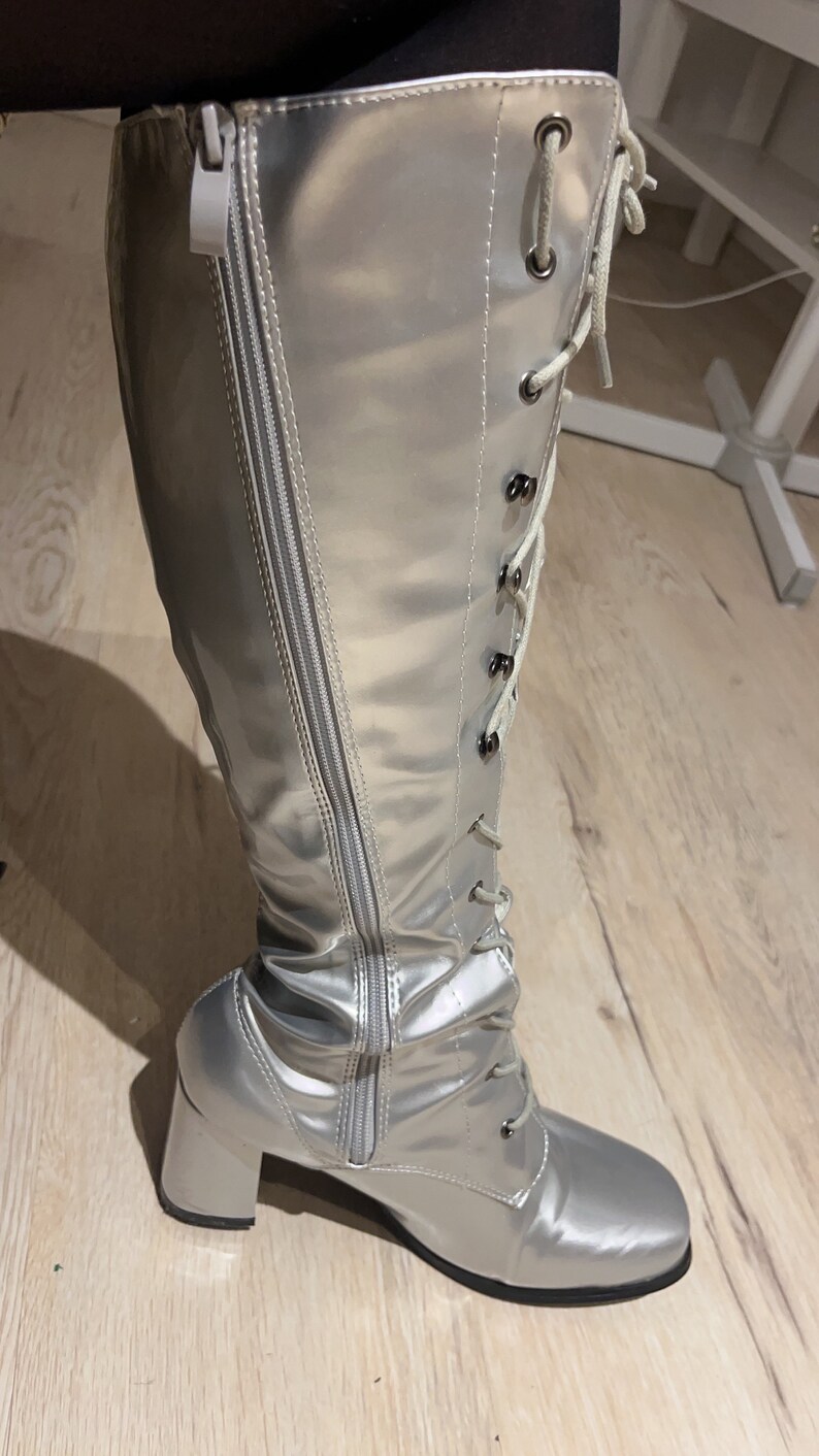 Botas Go-Go prateadas – Inspiradas nos anos 60, estilo retrô com ...