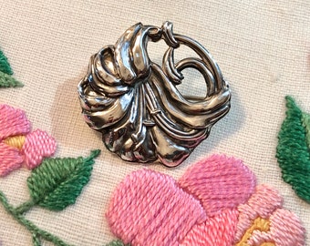Tiger Lily Pin - Etsy