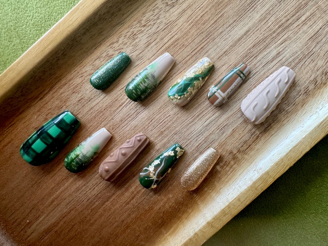 PNW Love Press on Nails | Luxury Nails | Handmade Set | Custom | 3D ...