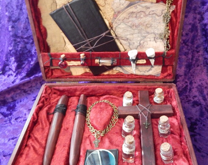 Large Vampire Hunting Kit - Etsy