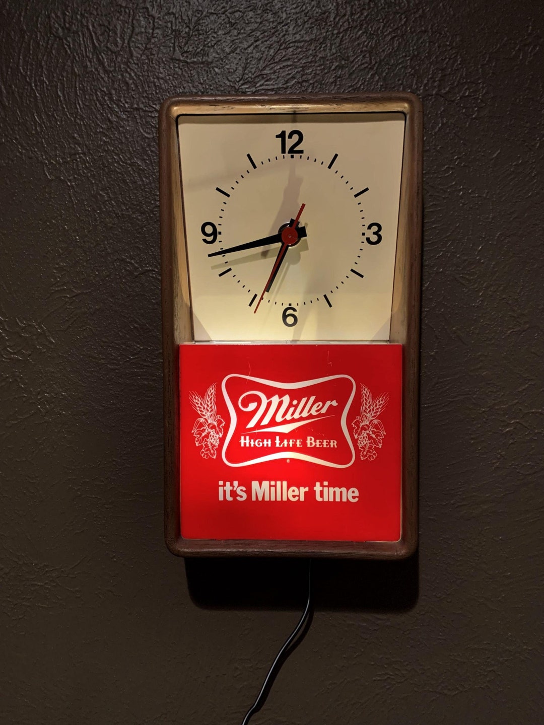 2179 Vintage 1980 MILLER High Life Beer Lighted Clock. Cleaned ...