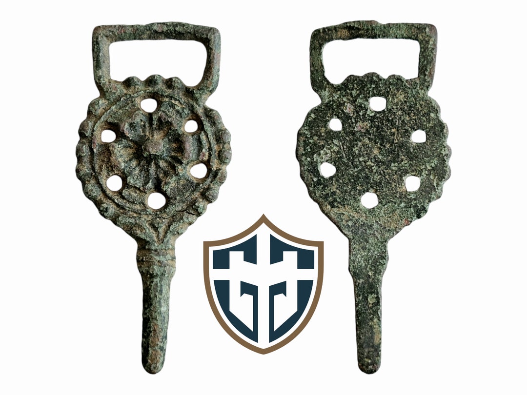 Copper Alloy Tudor Clothing Hook Fastener With Rose Circa 16th Century ...