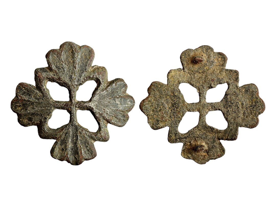 Copper Alloy Tudor-stuart Period Openwork Cross Fleury Mount Circa 16th ...