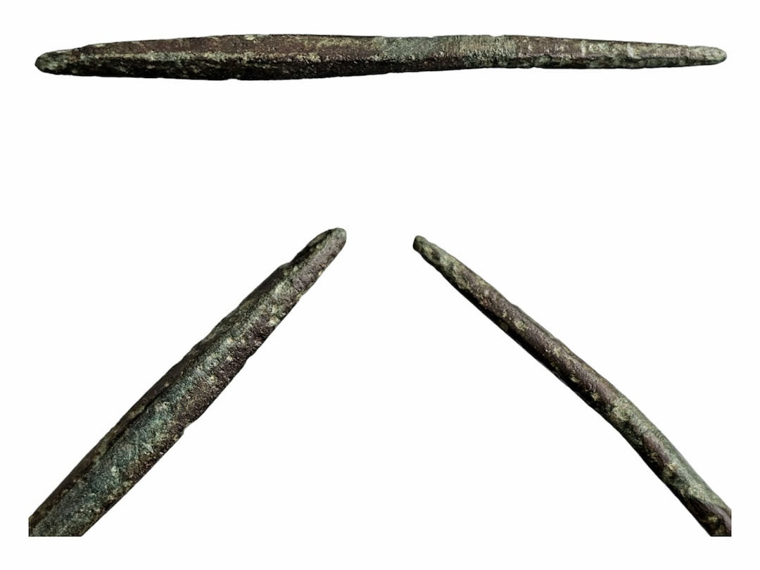 Ancient Bronze Age Copper Alloy Awl/tracer Circa 1150-800 BC Leather ...