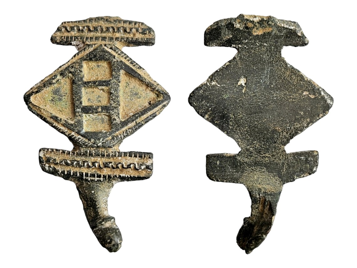 Bronze Roman Equal-ended Plate Brooch Circa 2nd Century AD, Metal ...