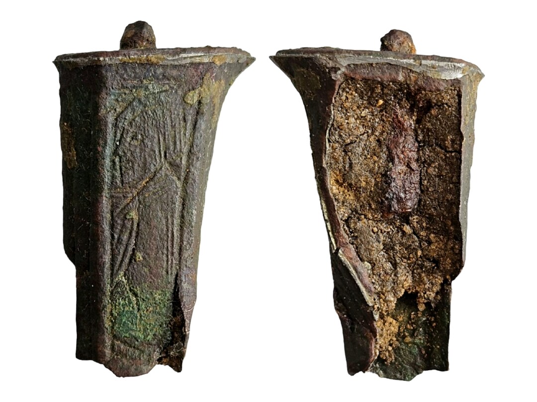 Scarce Copper Alloy Medieval-tudor Knife Handle With Cloaked Man Circa ...