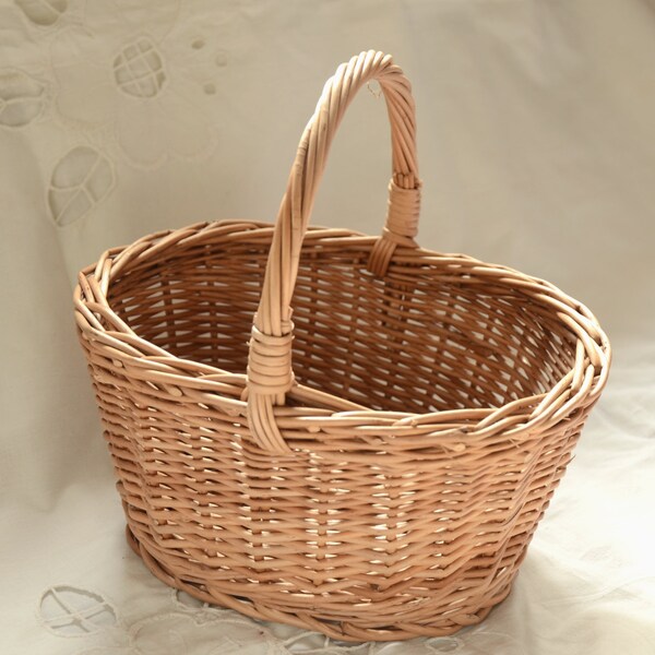 Small Wicker Basket - Etsy