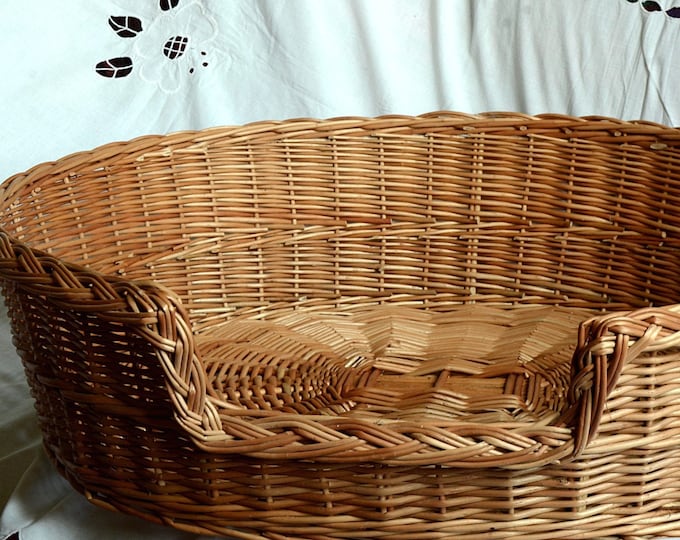 Medium/large Oval Dog Bed, Wicker Dog Bed, Oval Cat Bed, Wicker Dog ...
