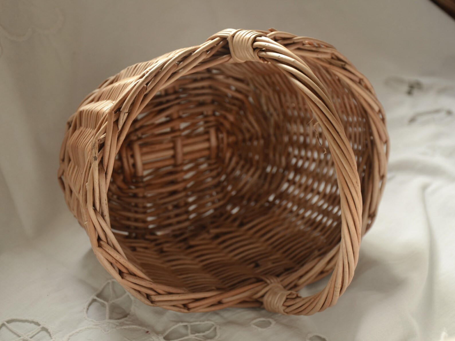 Small Wicker Basket Kids Size Basket Flower Girl Basket - Etsy