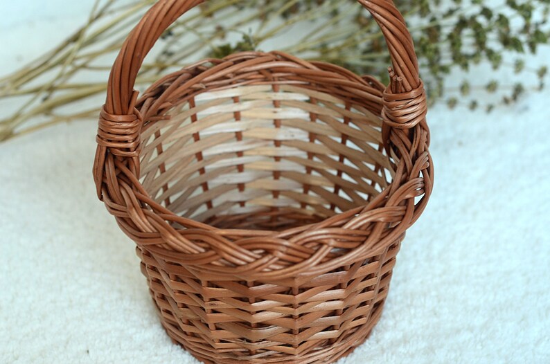 Round Kids Basket Small Round Basket Flower Girl Basket - Etsy