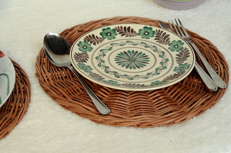 Wicker Plate Charger Woven Wicker Charger Rustic Table - Etsy