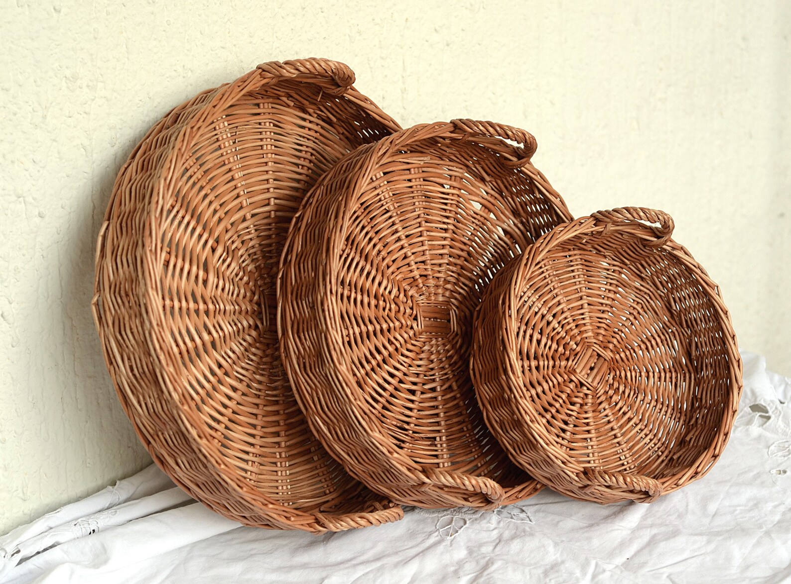 Round Tray Round Basket Tray Round Wicker Tray Handled | Etsy