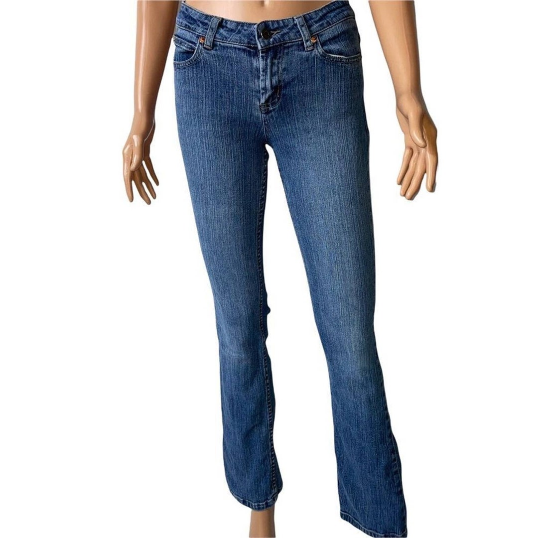 GUESS Vintage With White Triangle Patch Mid Rise Boot Cut Jeans SZ ...