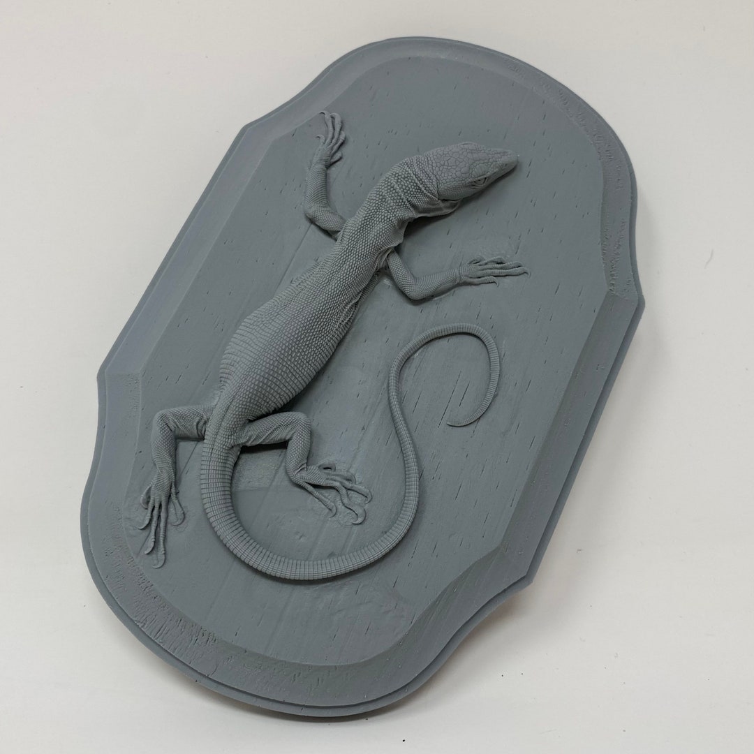 Green Tree Monitor Lizard Hatchling Deathcast Replica - Etsy