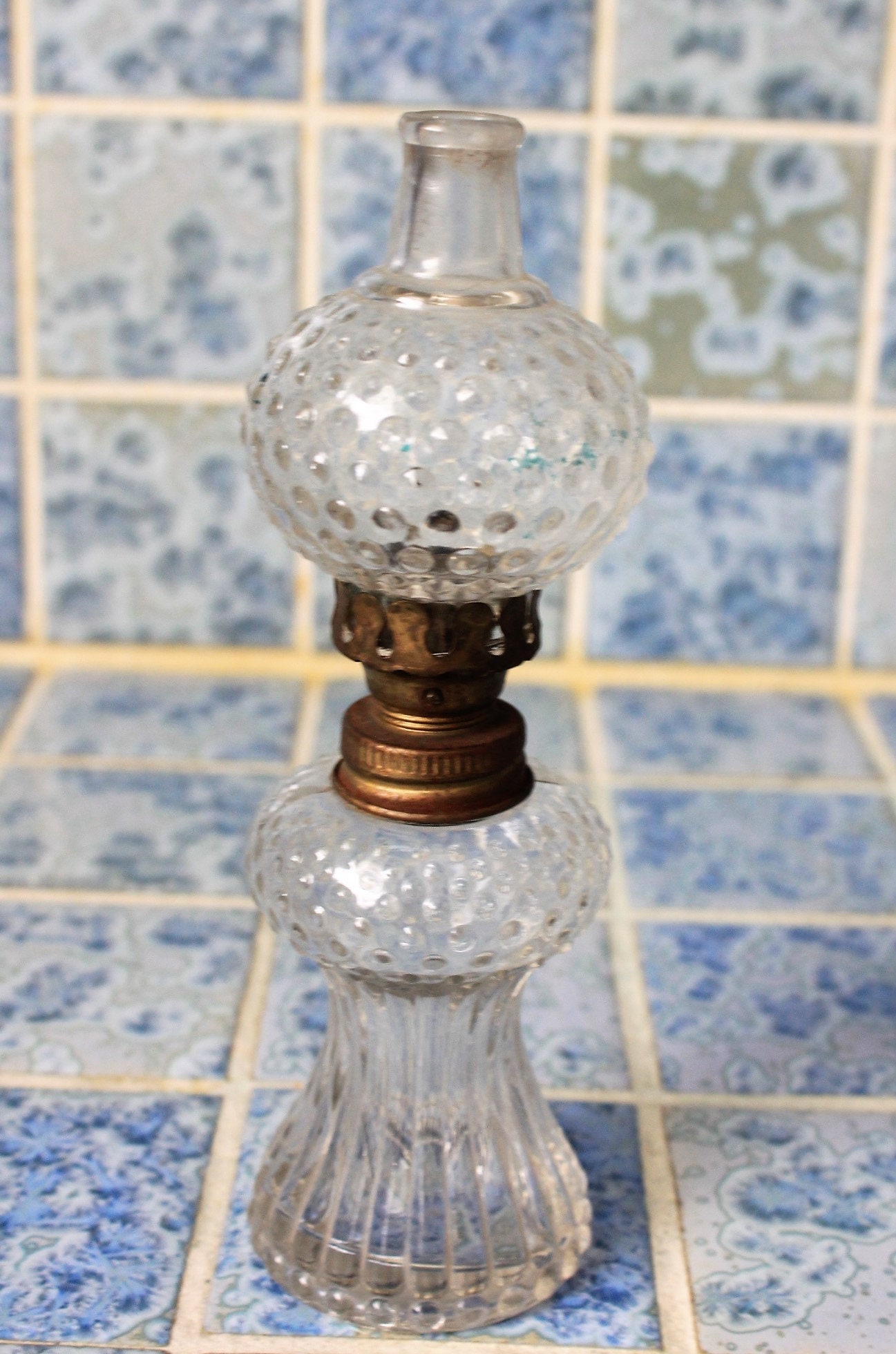 Lovely Vintage Small Oil Lamp Clear Hobnailhobnob Bubble Kerosene