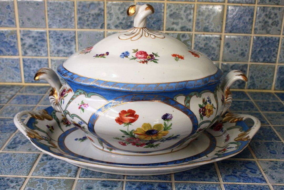 Vintage Beautiful Tureen With Matching Platter - Etsy
