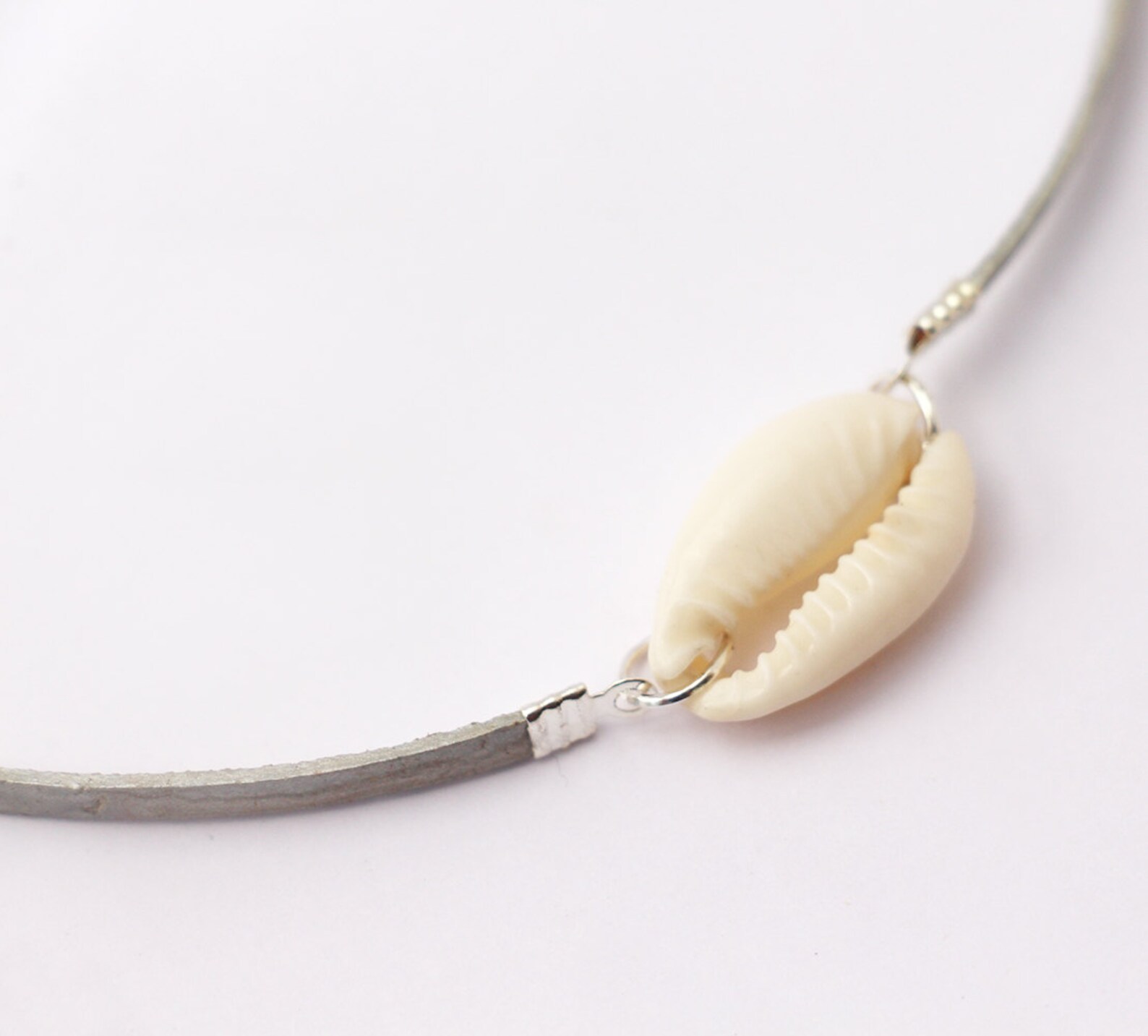 Silver Leather and Cowrie Shell Necklace Leather Lace - Etsy
