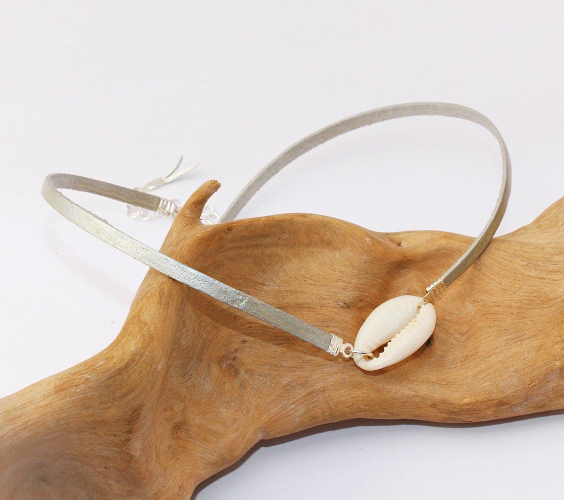 Silver Leather and Cowrie Shell Necklace Leather Lace - Etsy