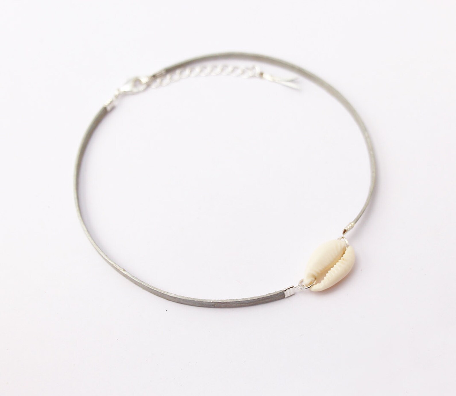 Silver Leather and Cowrie Shell Necklace Leather Lace - Etsy