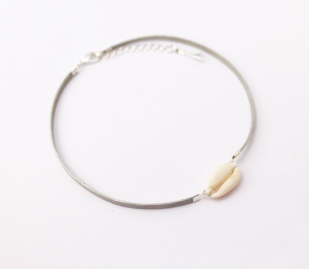 Silver Leather and Cowrie Shell Necklace Leather Lace - Etsy