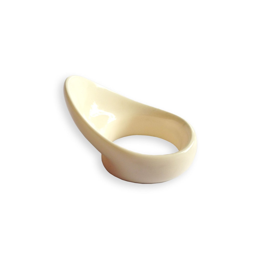 Vermil Archery Thumb Ring - Classic Ivory - Protective Gear for Thumb ...