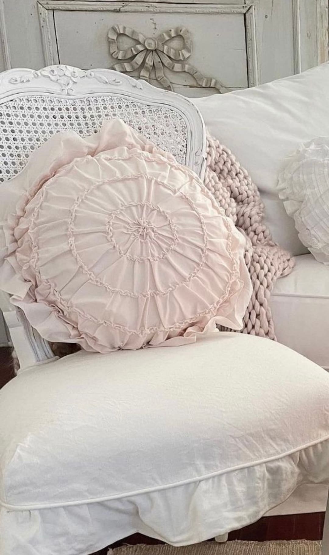 Blush Pink Round Ruffle Pillow Cover, 16” Circle Cushion, Shabby ...