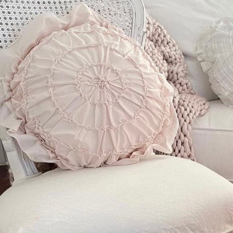 Circle Pillow - Etsy