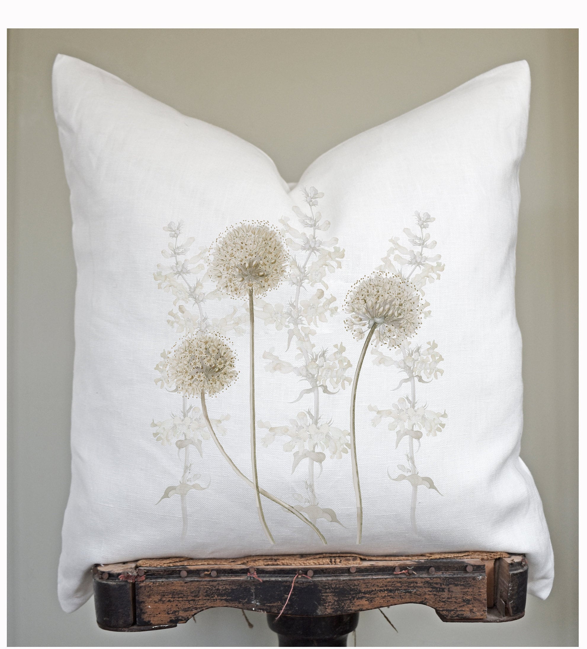 Neutral Floral off White Pillow Cover, Cottage Chic, Shabby Decor ...