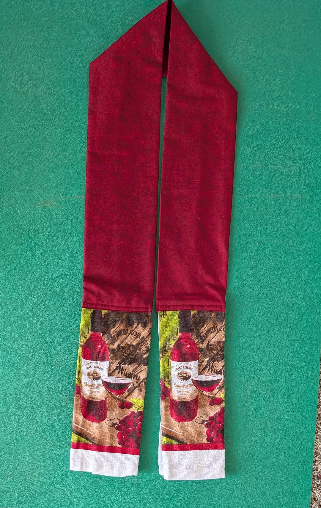 Kitchen Boa Dish Towel in a Wine Print. FREE SHIPPING - Etsy