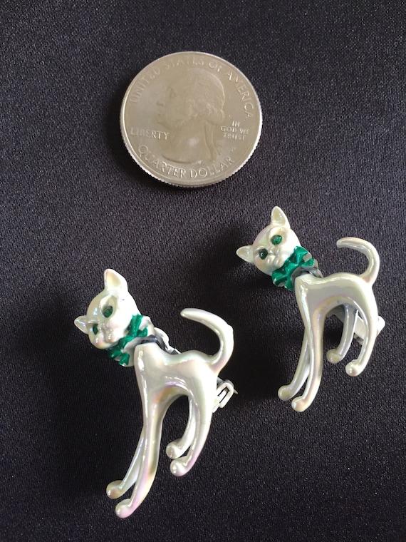 Vintage pair of pearly white enamel cats with moving … - Gem