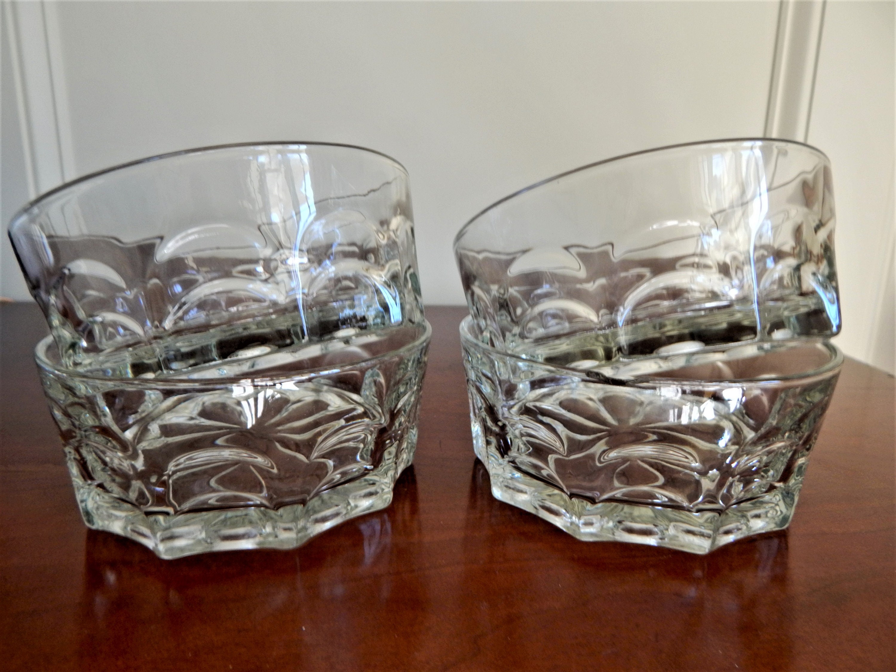 6 Duralex, Oslo, Les Verreries De Saint Gobain, French Clear Glass Bowls, Daisy Design on Bottom ...