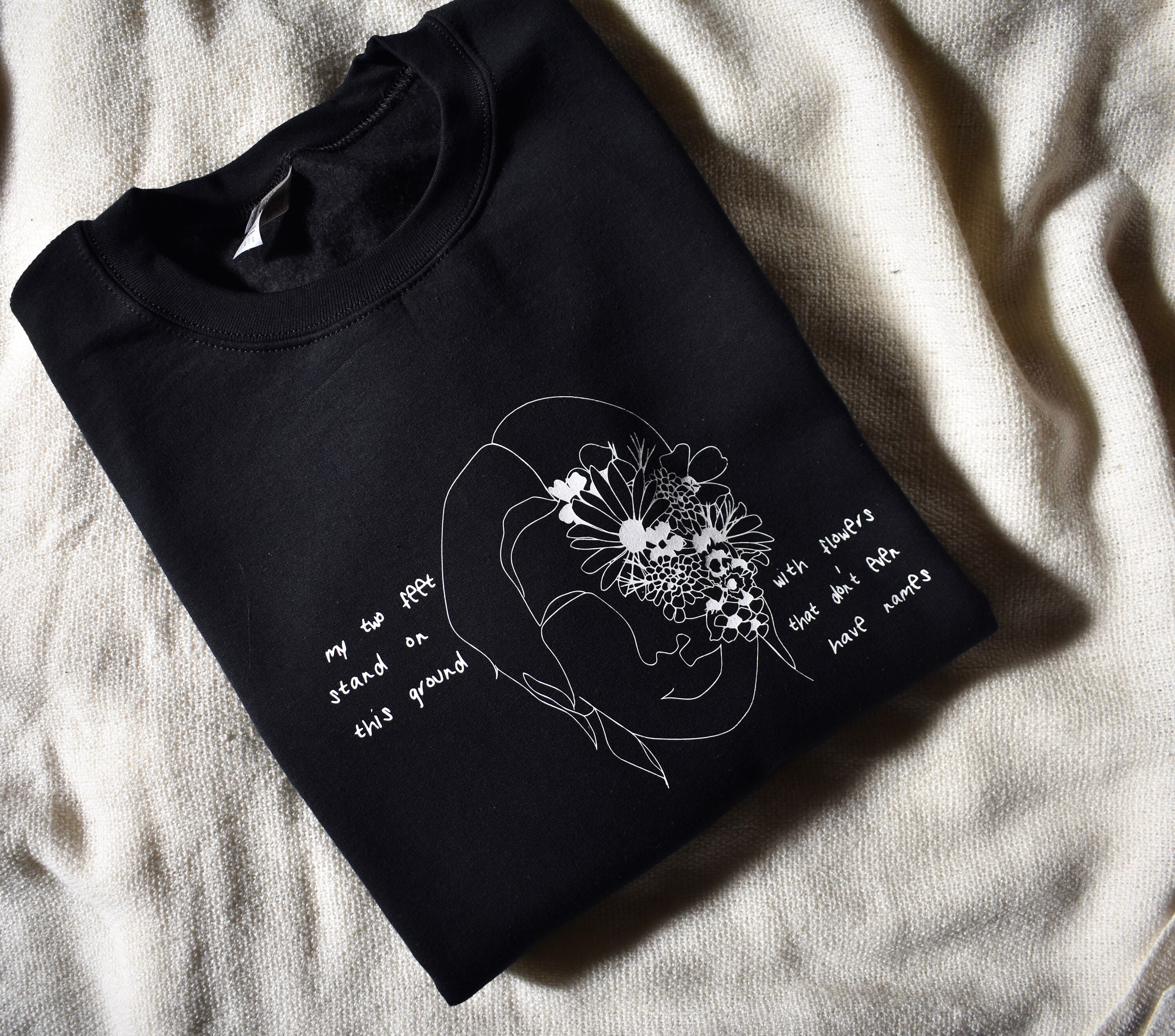 Wildflower Sweatshirt - Two Feet on the Ground - Etsy