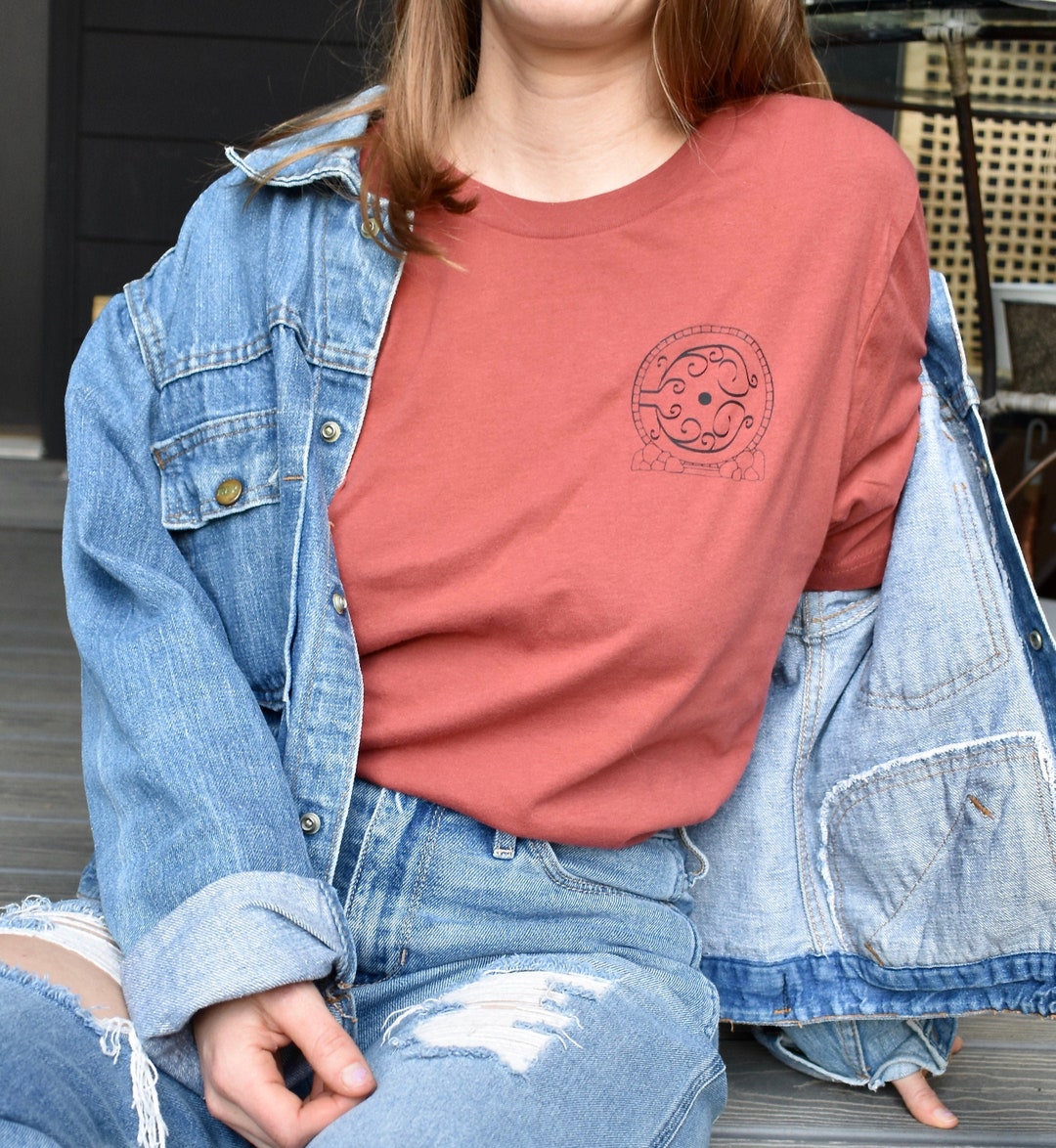 Hobbit Door Tee - Etsy