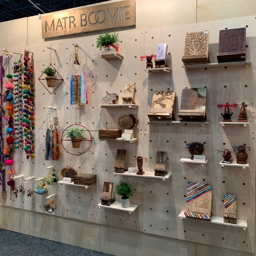 Modern Retail Pegboard Display Popup - Etsy