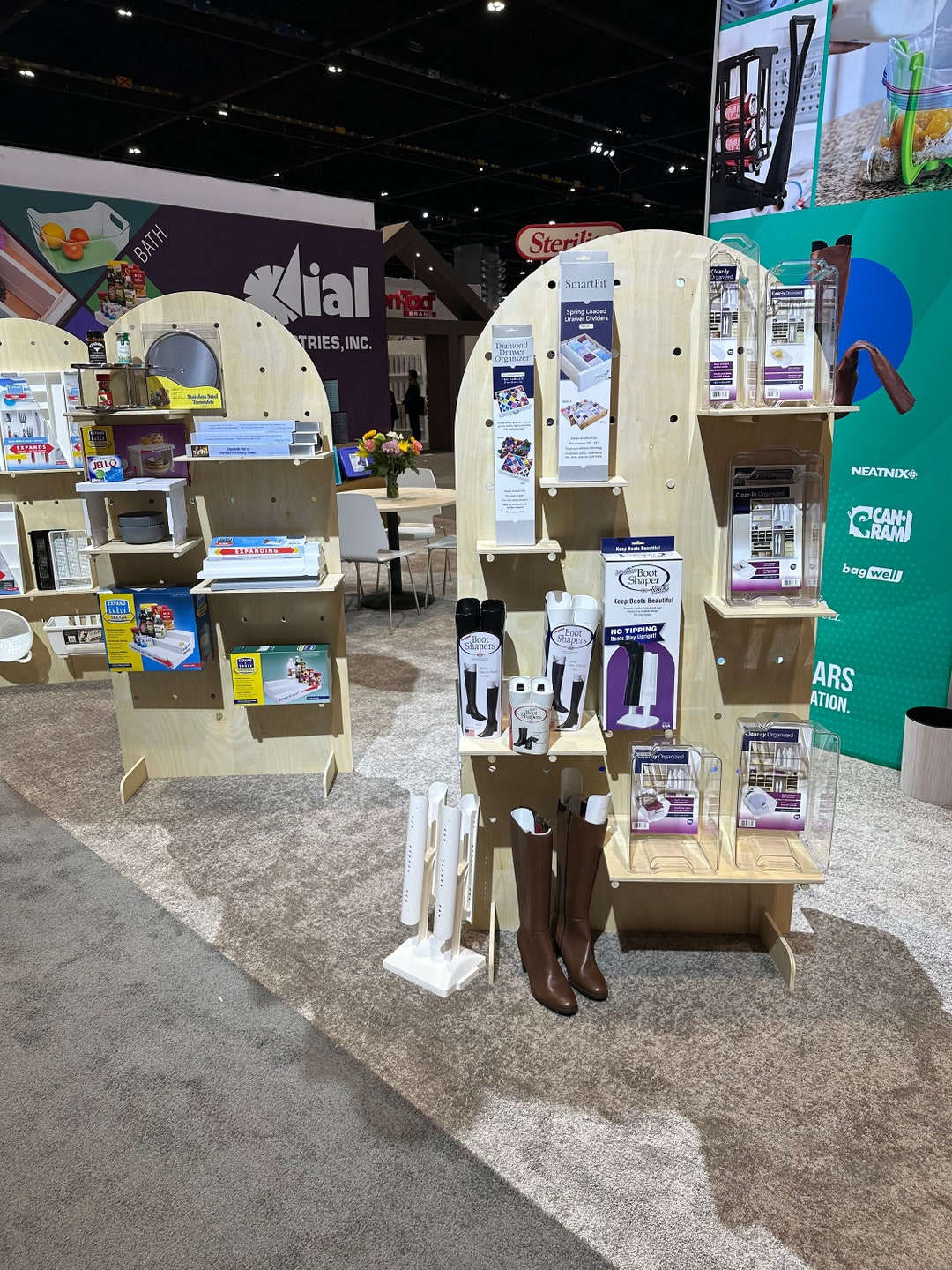 Curved Pop up Display Stand - Etsy