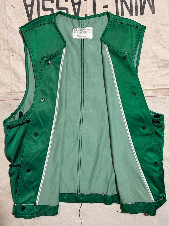 Vintage 1968 USN Identification Flight Deck Vest Gree… - Gem