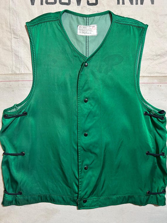 Vintage 1968 USN Identification Flight Deck Vest Gree… - Gem