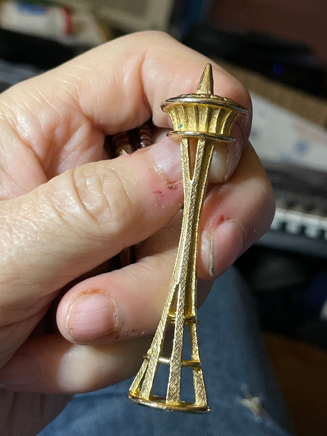Vintage Large Gold-colored Seattle Space Needle Pin - Etsy