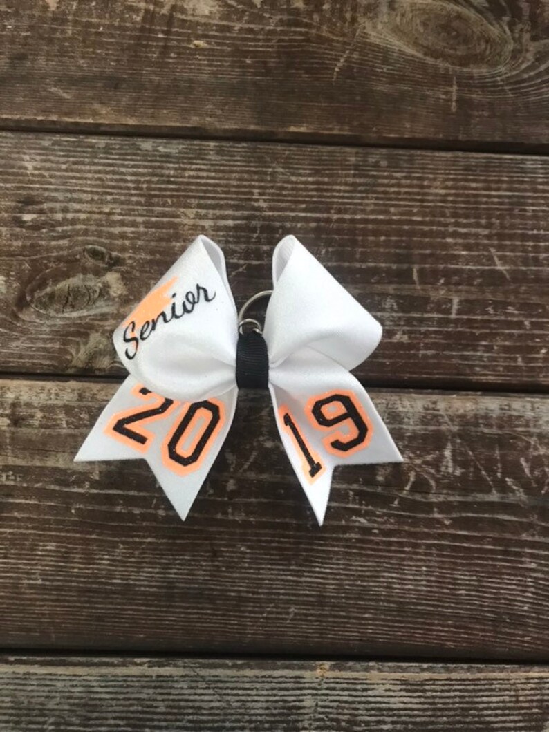 Custom Senior Keychain for Graduation | Etsy