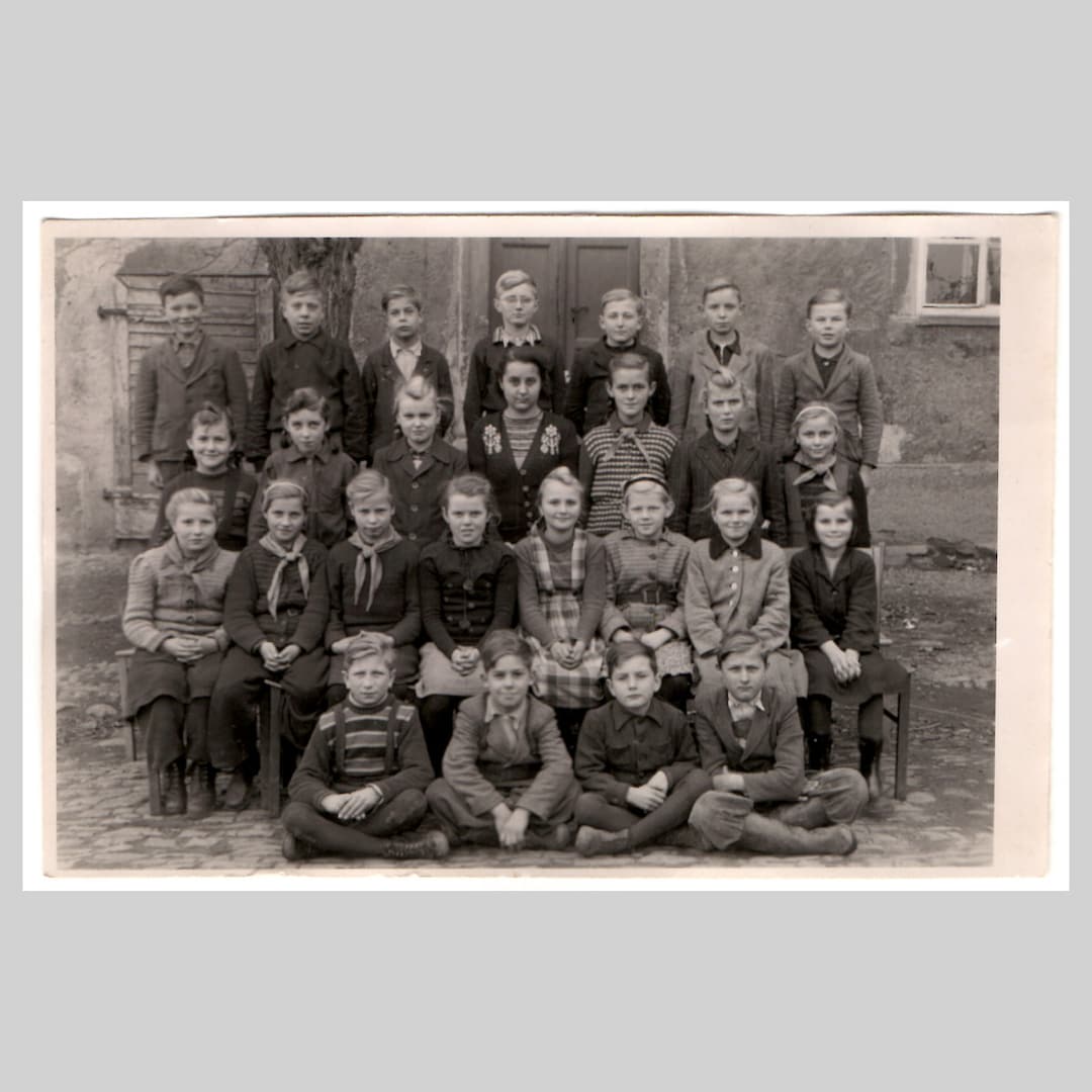 Ca 1935 School Children Class Photo Group Portrait Boys Girls Retro ...