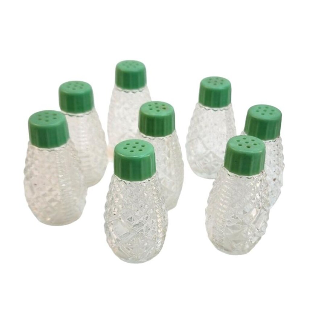 Set of 8 Vintage Clear Glass Salt & Pepper Shakers With Green Plastic ...