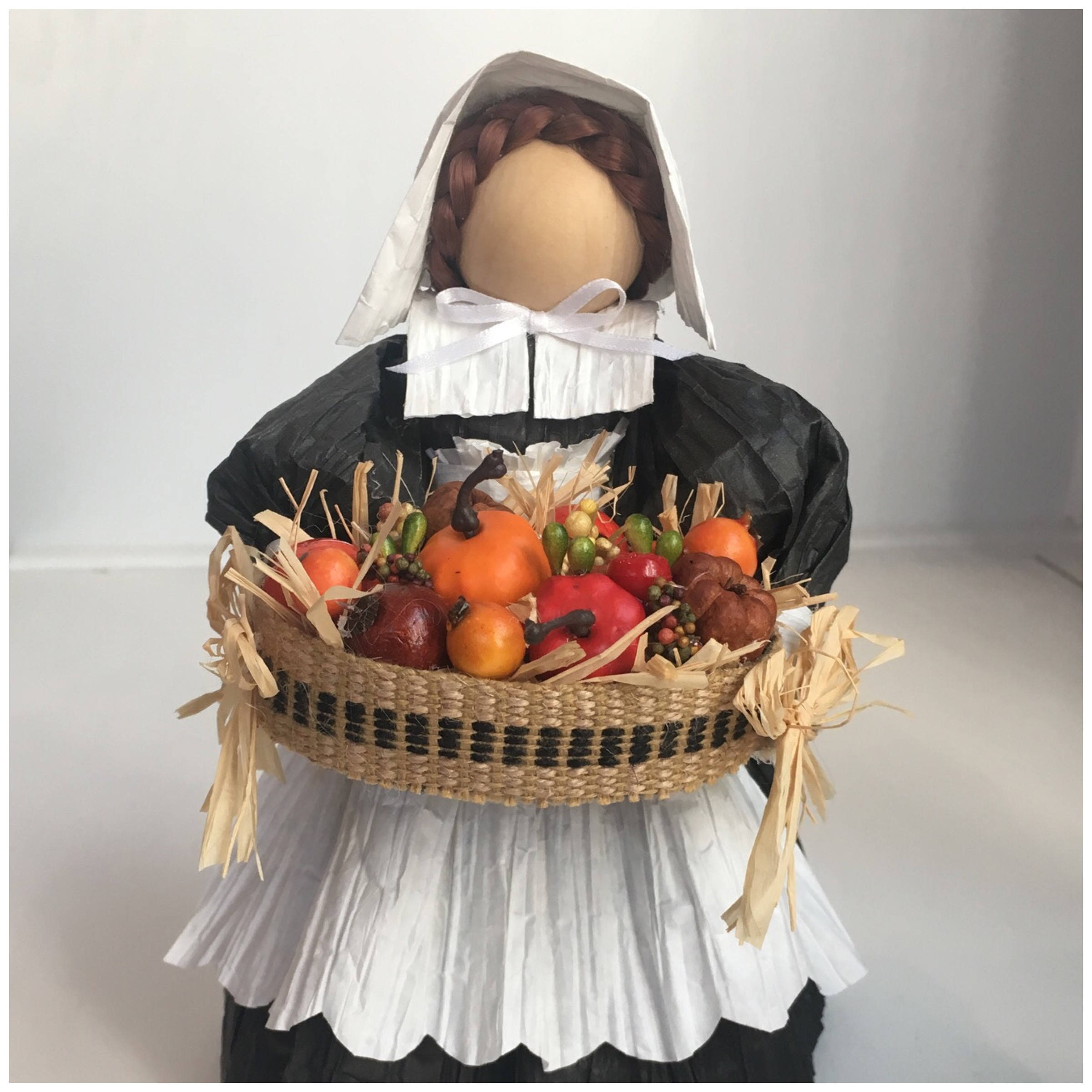 Pilgrim Doll. Pilgrim Figurine. Thanksgiving Table. Corn Husk | Etsy