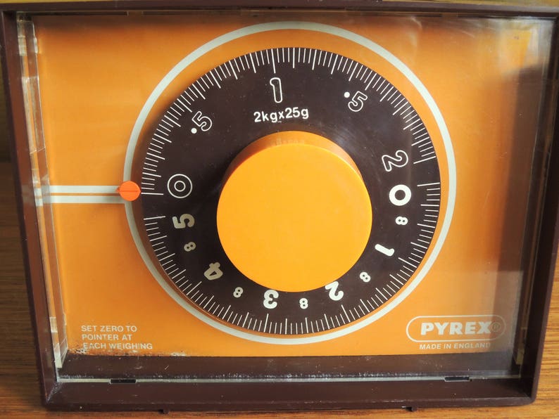 Lovely Pyrex Chocolate Brown and Orange Scale / 70s / 60s / - Etsy UK