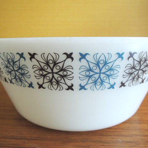 60s Vintage Jaj Pyrex Toledo Pattern Medium Bowl / Casserole - Etsy UK
