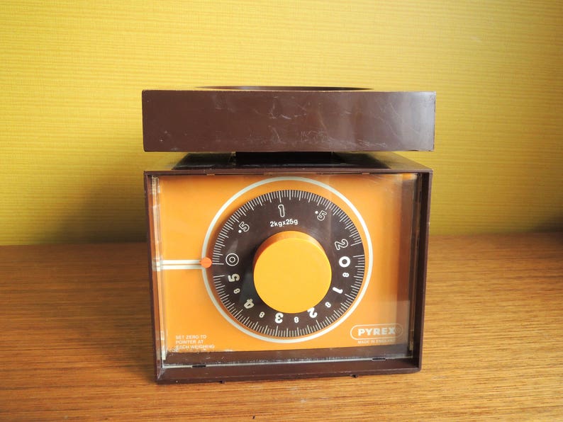Lovely Pyrex Chocolate Brown and Orange Scale / 70s / 60s / - Etsy UK