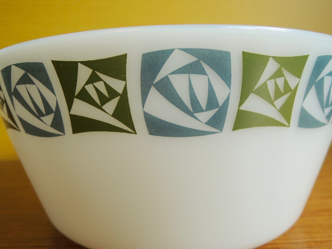 JAJ Vintage Pyrex Checkers Pattern Casserole Dish / Bowl / 60s / Blue ...