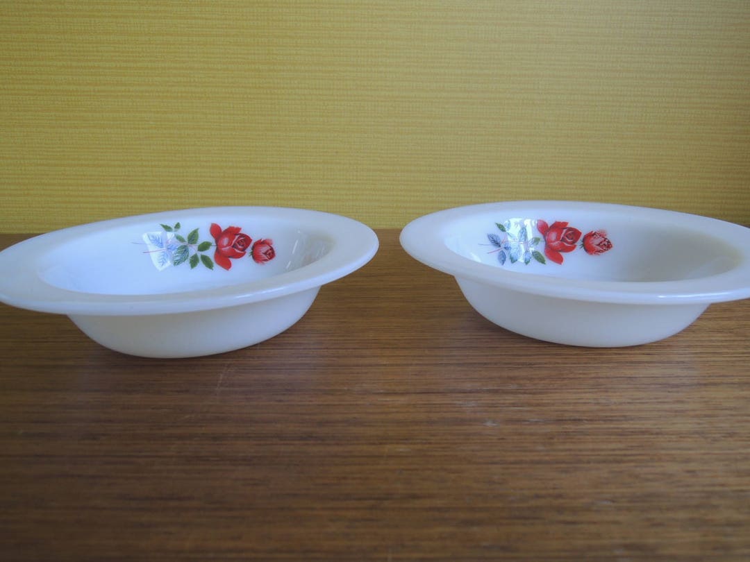 A Pair of Vintage Jaj Pyrex June Rose Pattern Desert Bowls / 60s / Soup ...