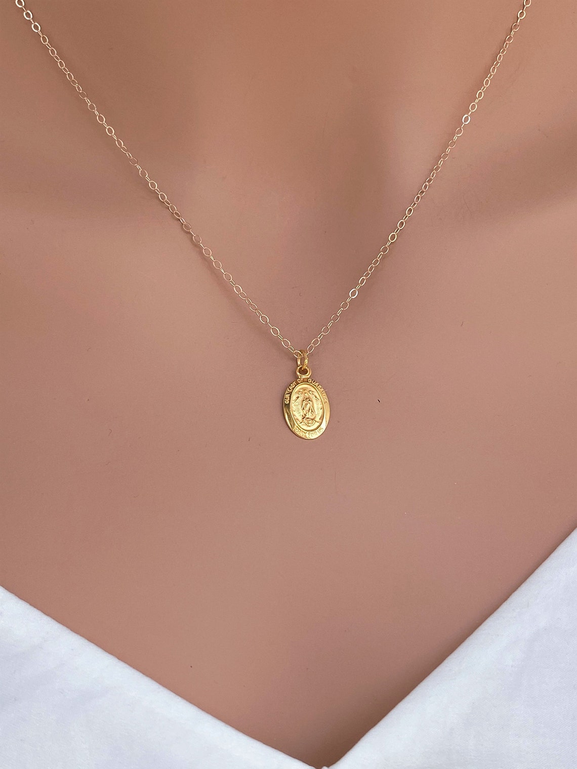 Small Virgin Mary Necklace 14K Solid Gold Small and Light - Etsy